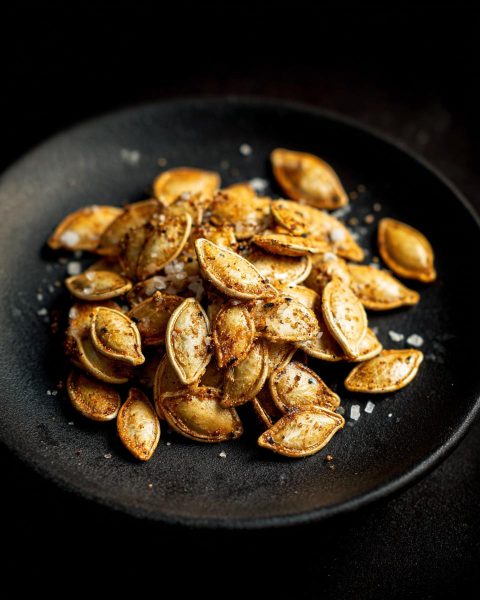 Perfect Roasted Pumpkin Seeds: 1 Crunchy Fall Treat